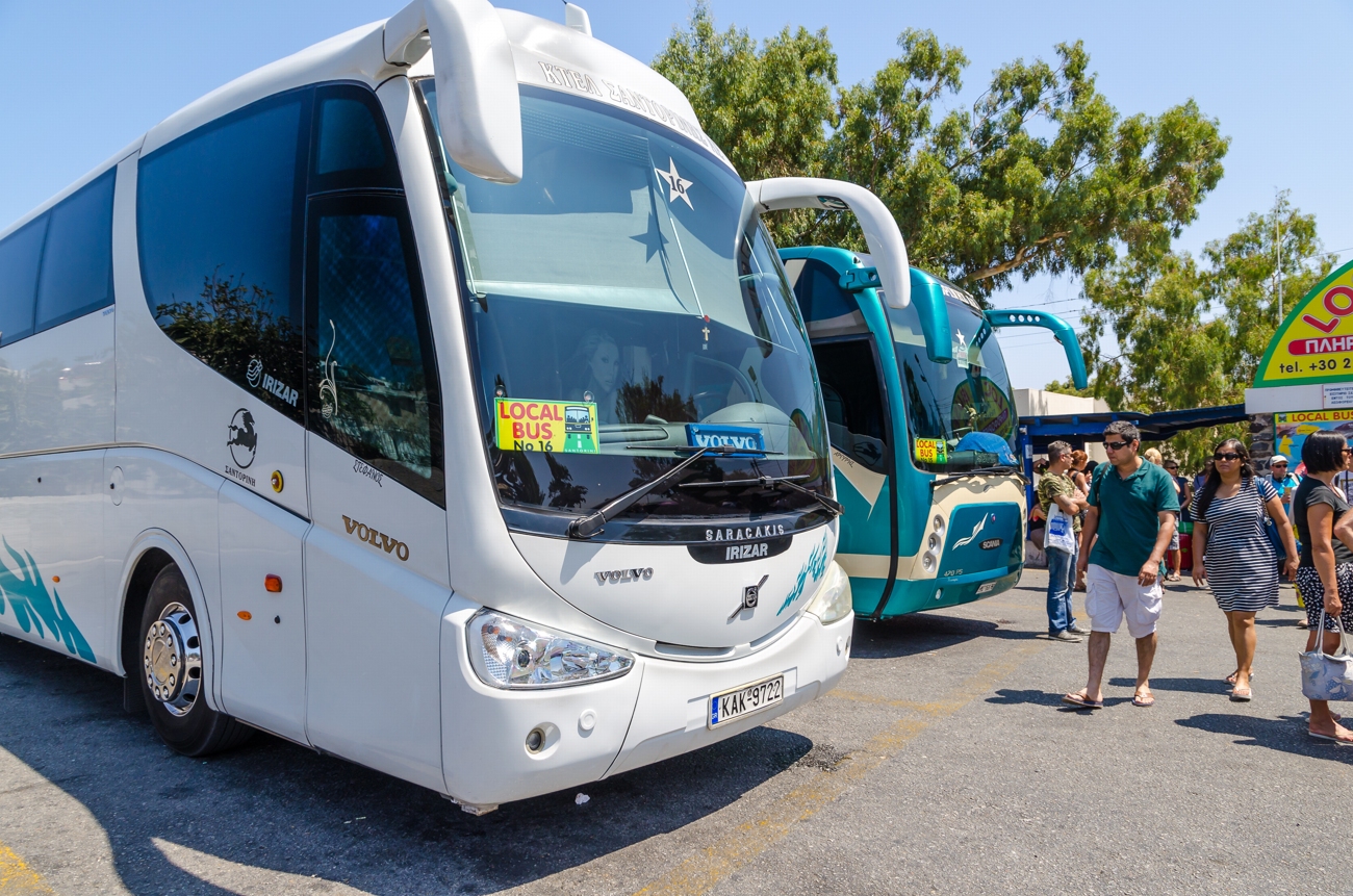 Doprava na Santorini v roce 2025 (jízdenky, slevy atd.) | Levnocestovani.cz