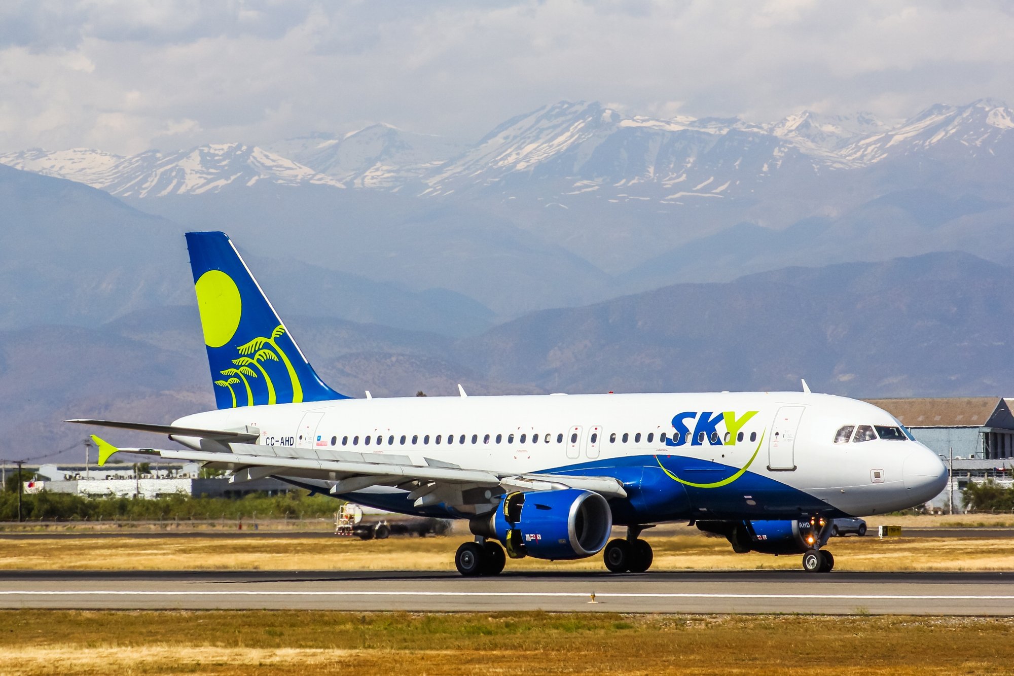 Sky Airline - Levné letenky, zavazadla, odbavení, slevy